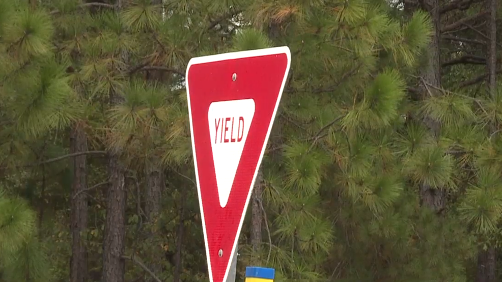 Yield signs ignored at train crash site | WACH