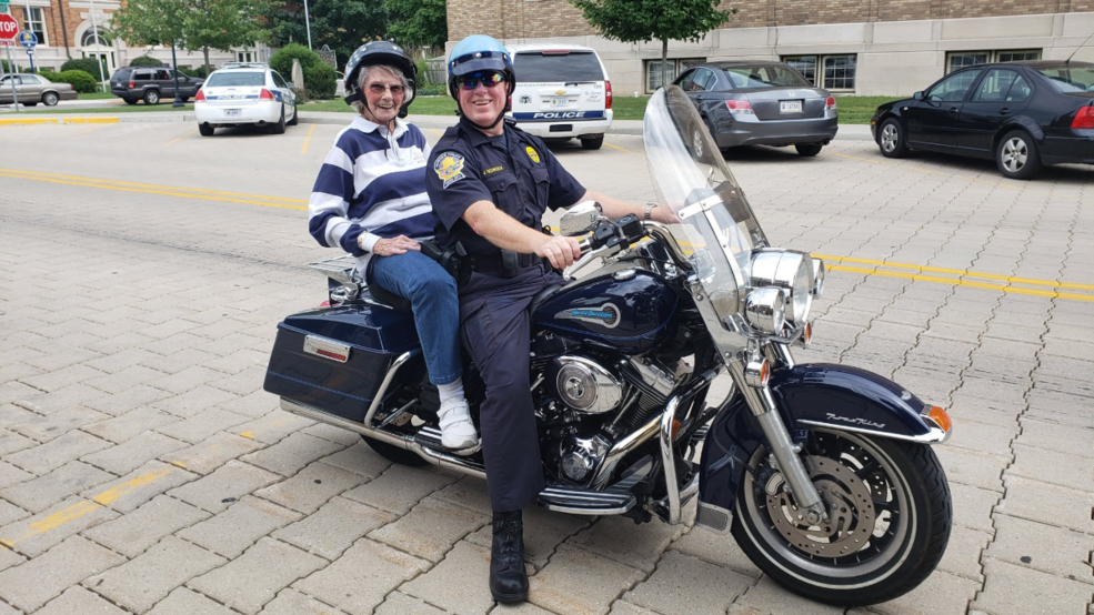 Police officer makes dream come true for woman who wants to ride ...
