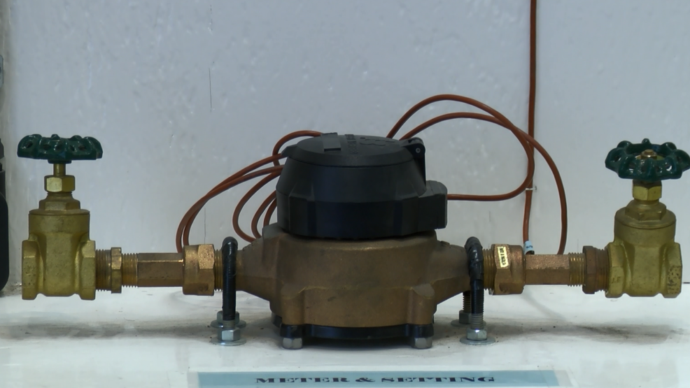City looks into a more accurate system to read water meters | WNWO